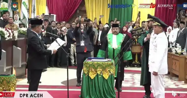 Mualem-Dek Fadh Resmi Dilantik jadi Gubernur dan Wakil Gubernur Aceh Periode 2025-2030